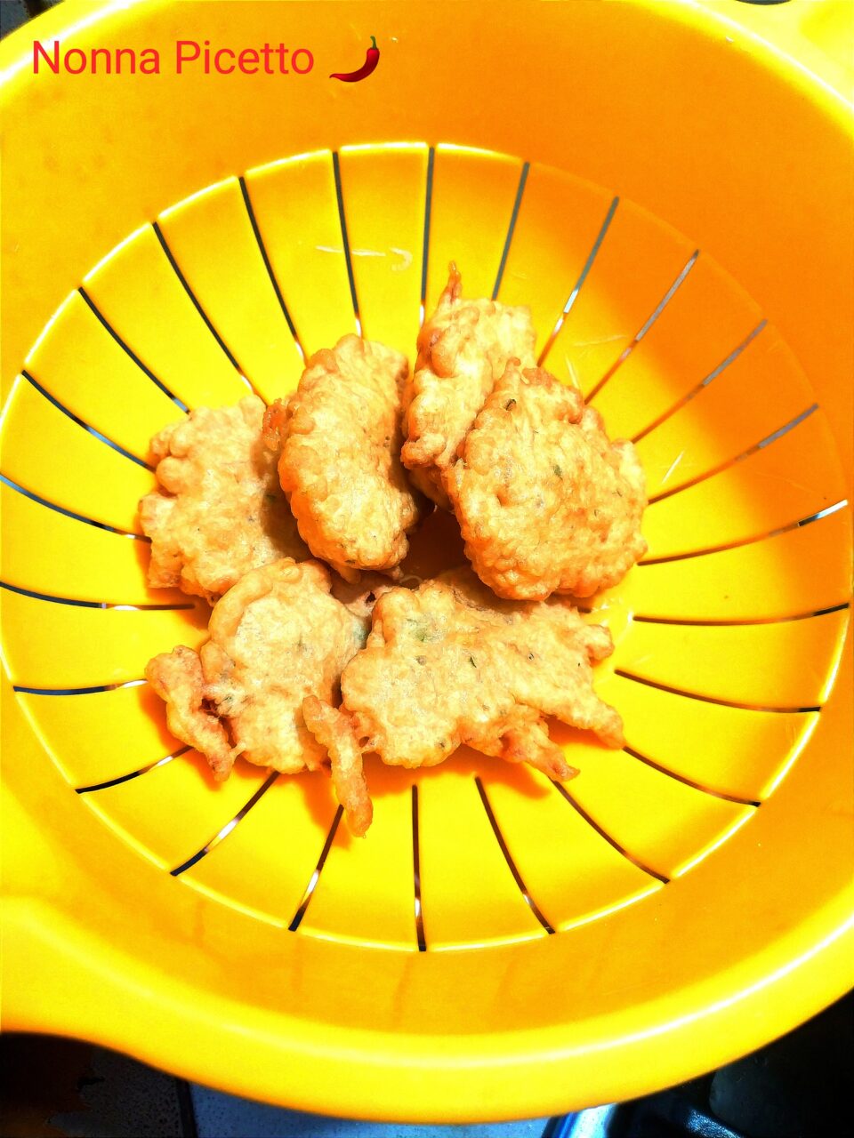 Frittelle calabresi di bianchetti o rossetti detti: rosamarina ...