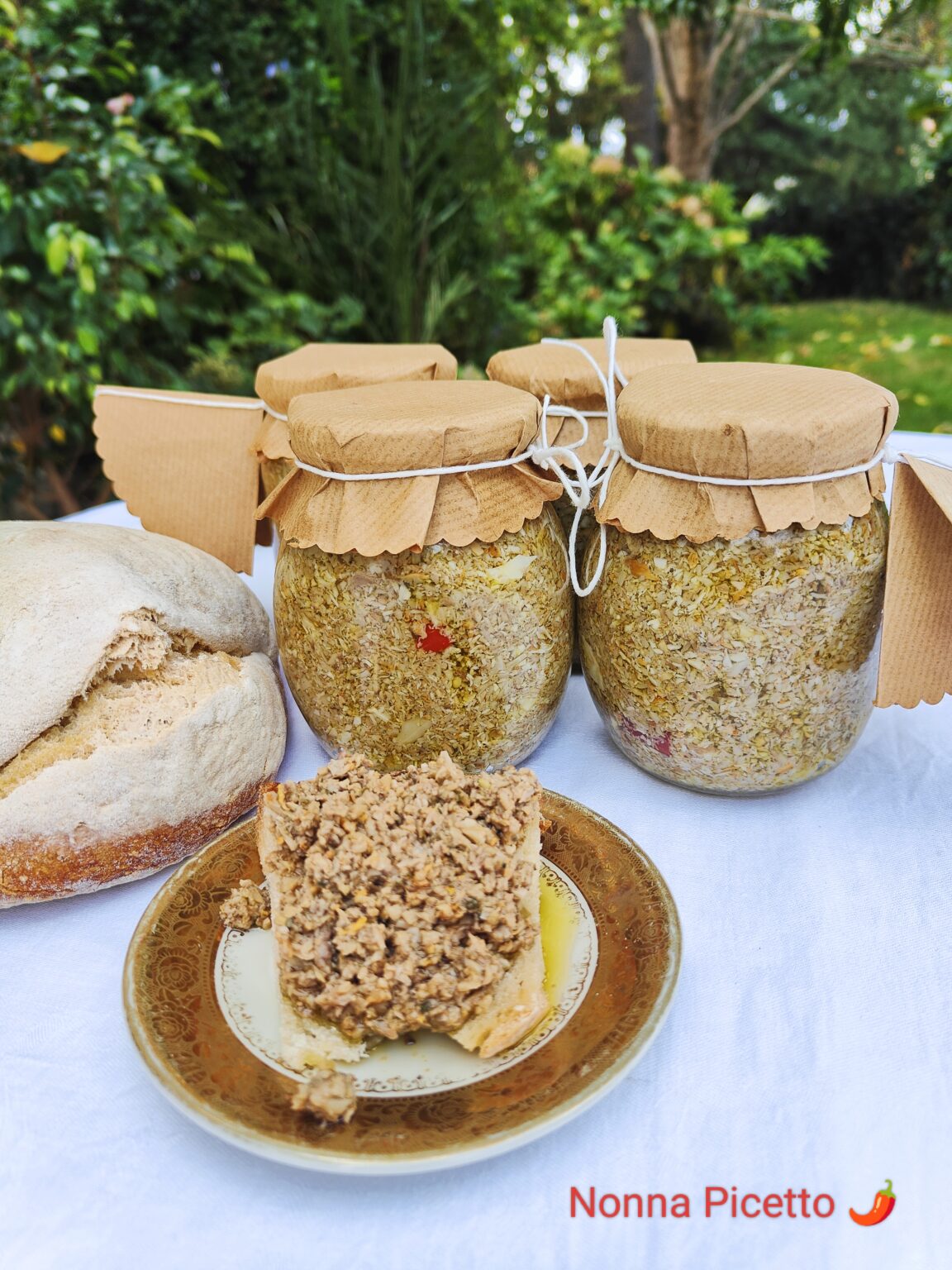 Funghi sott'olio tritati: ricetta di Nonna Picetto per farcire ...