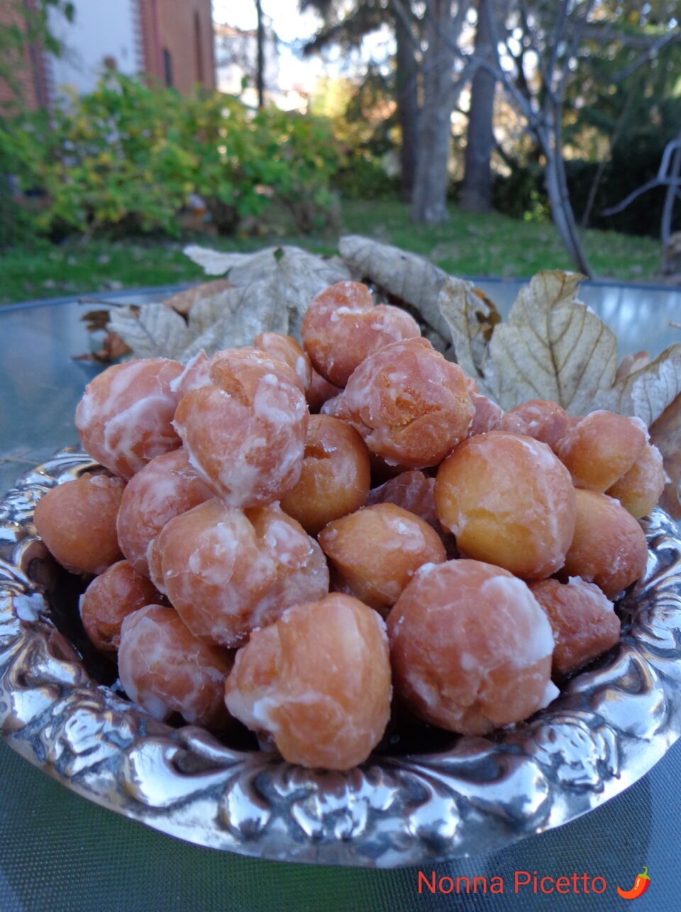 Turdilli calabresi morbidi: dolci natalizi cosentini con il miele o gileppo